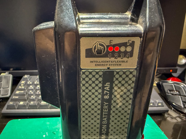 リチウムイオン電池: 弐号